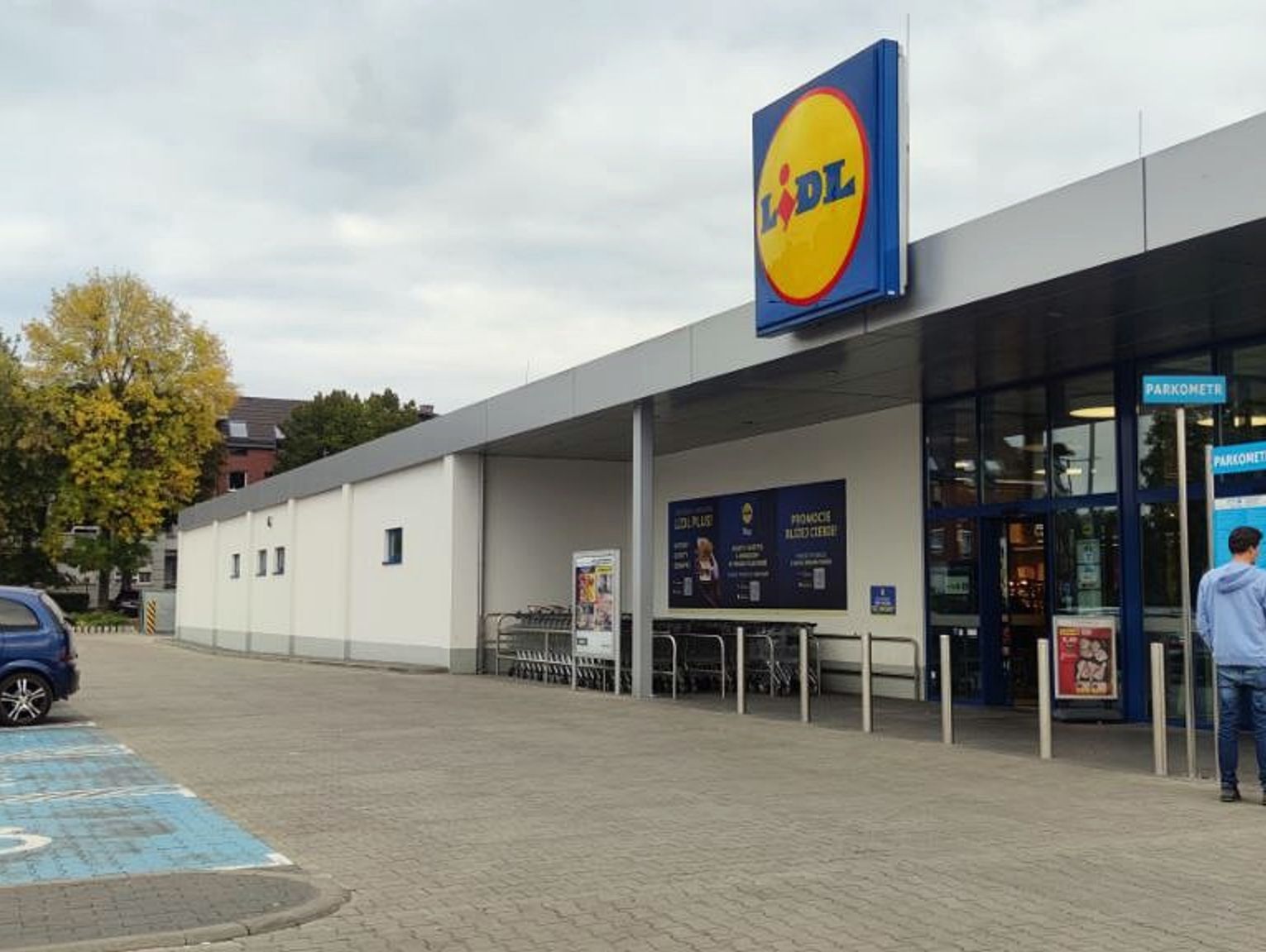 Wielkanoc 2025 w Elblągu. Sprawdź, gdzie i kiedy zrobisz zakupy w święta! [LISTA SKLEPÓW]