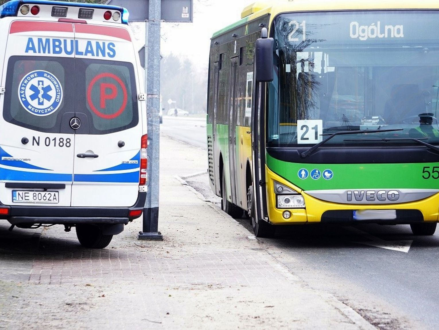 Zderzenie z autobusem na Piłsudskiego